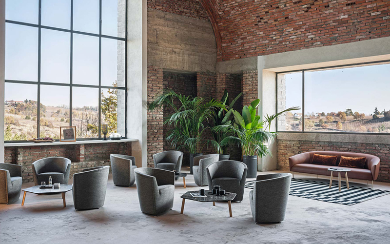 Parentesi Lounge Chair | Designer Lounge Chairs | Contemporary Furniture